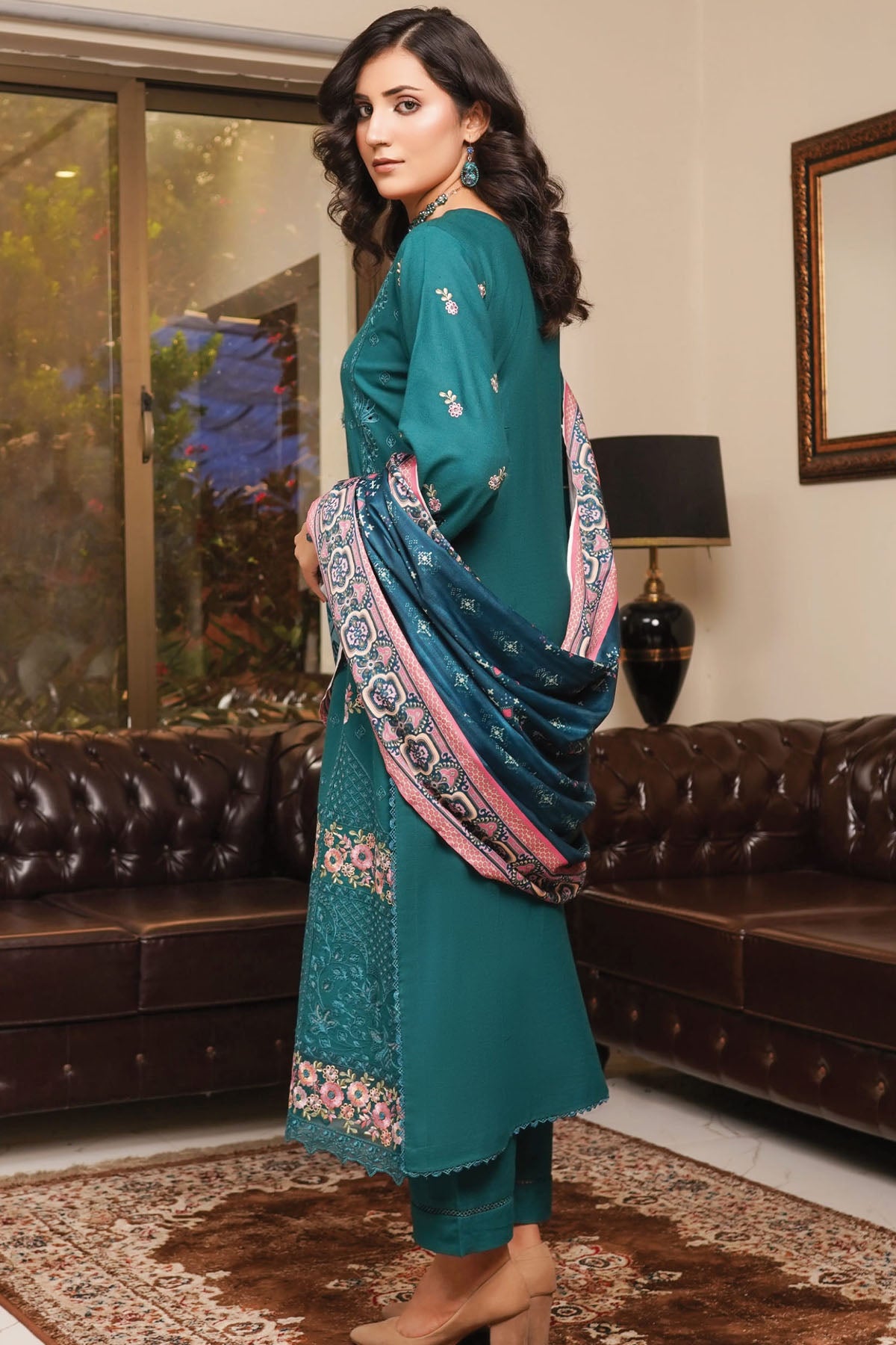 Munira - Floral Dhanak 2525 – RivaaJ